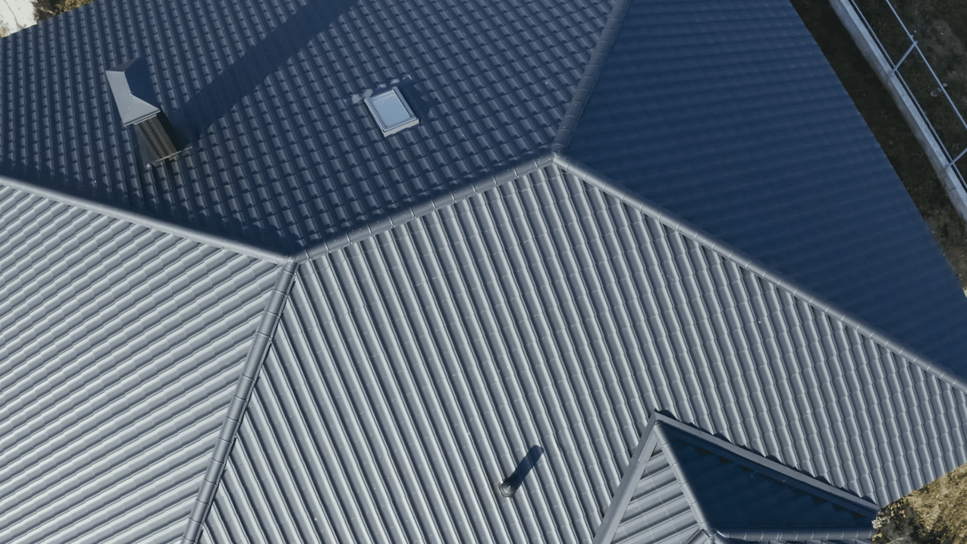 Metal Roofing 101: Installation And Maintenance Tips - DM Roofing ...